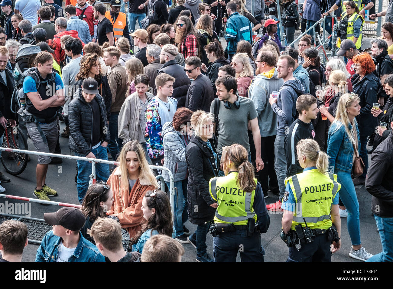 Controlling people hi-res stock photography and images - Alamy