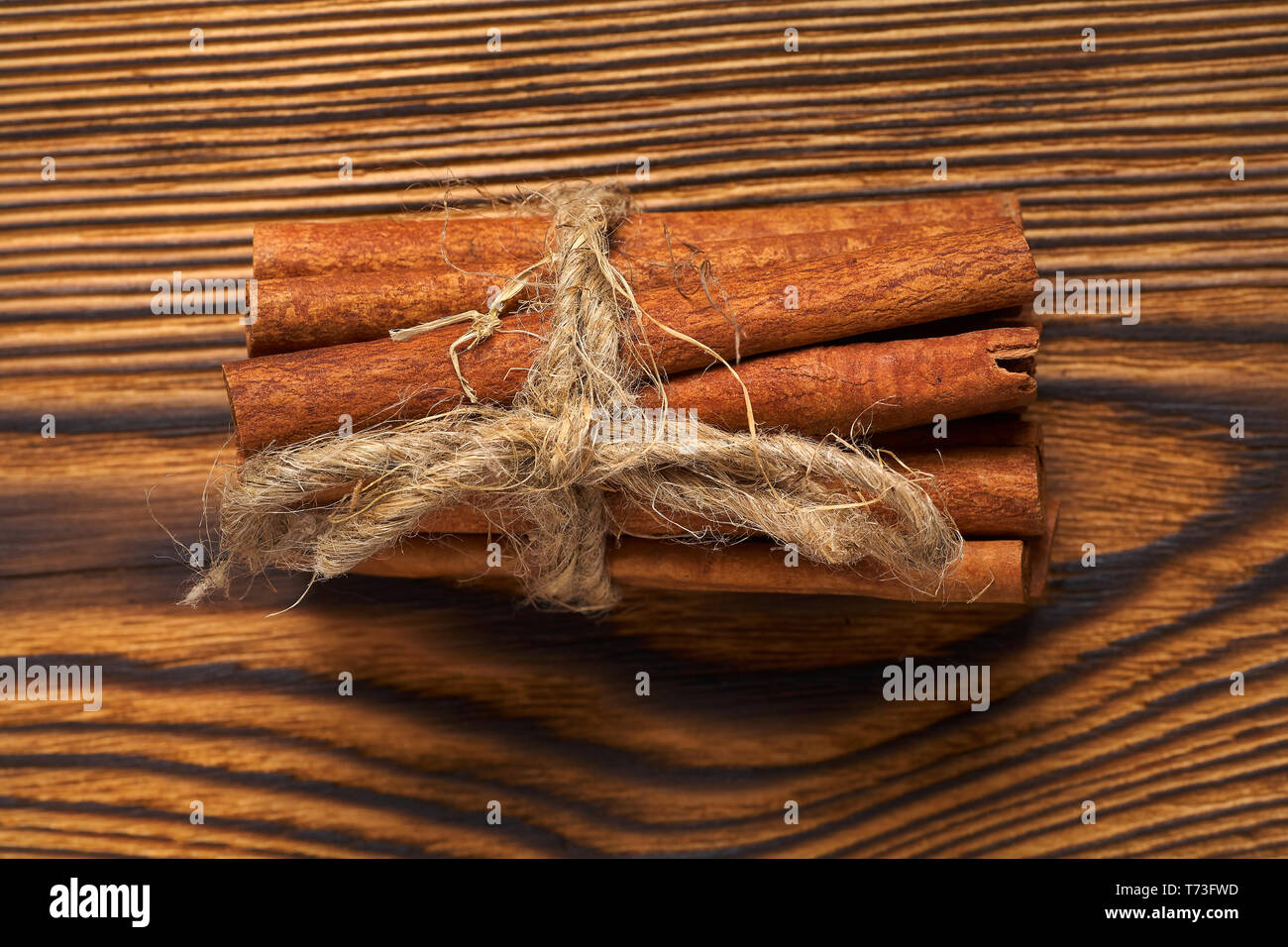 Cinnamon plant sri lanka hi-res stock photography and images - Alamy