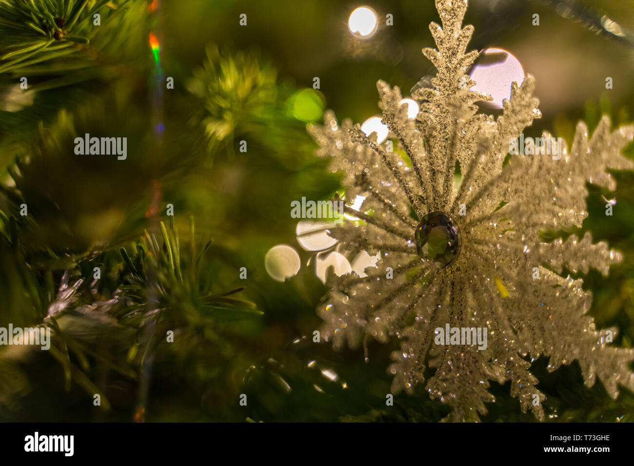 Star on the christmas tree hi-res stock photography and images - Alamy