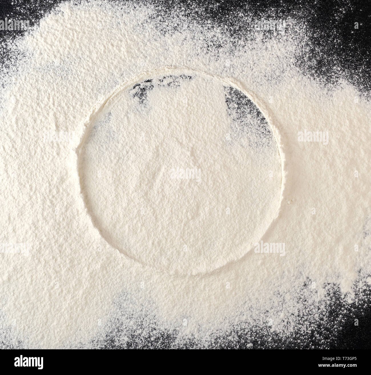 Sieve form hi-res stock photography and images - Alamy