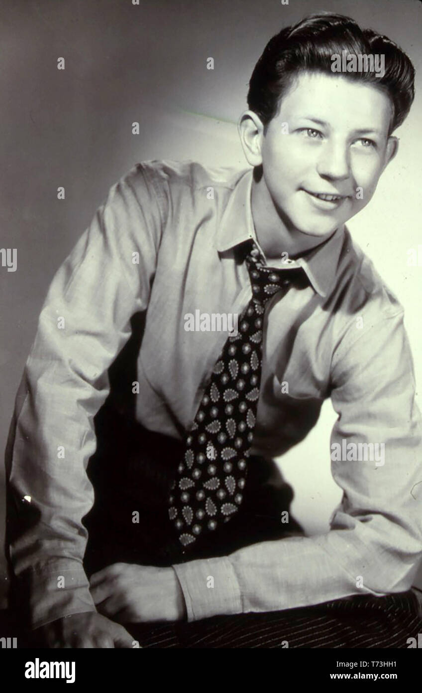 DONALD O'CONNOR (1925-2003) Promotional photo of American singer and ...