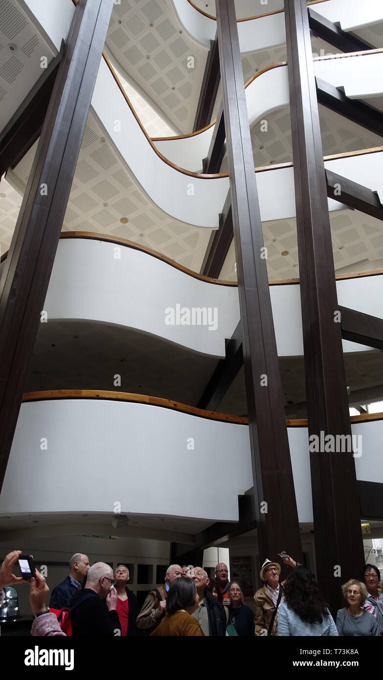 At cameri hi-res stock photography and images - Alamy