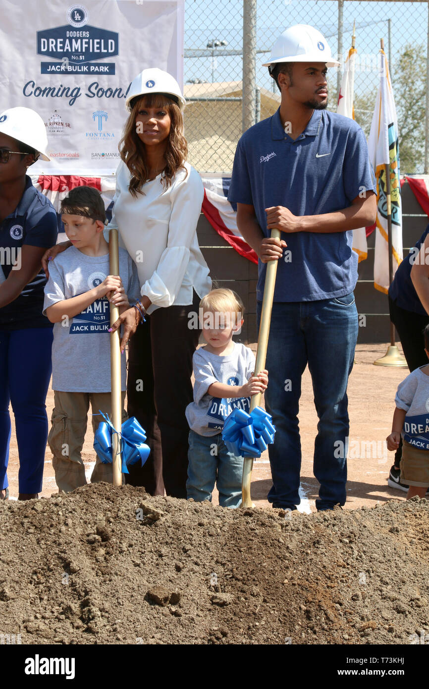 Dodgers Dreamfield 51 Universally Accessible Field Groundbreaking ...