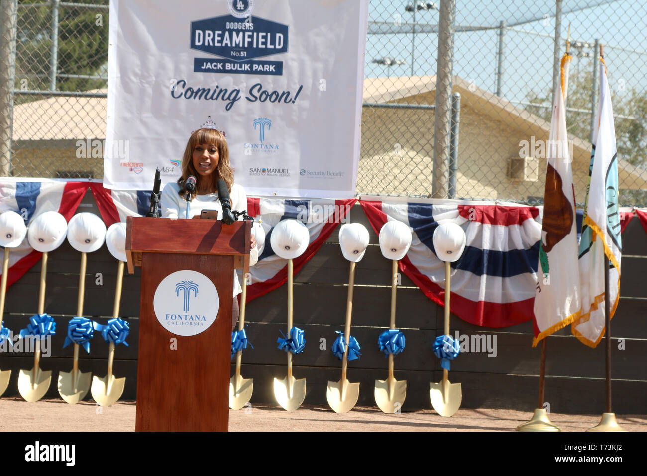 Dodgers Dreamfield 51 Universally Accessible Field Groundbreaking ...