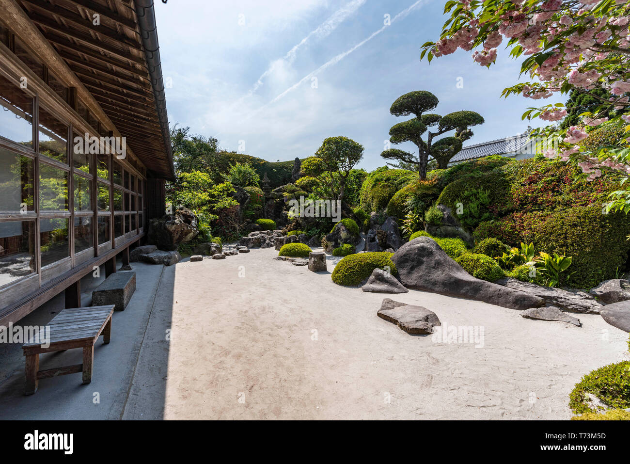 Sata Tamiko's Garden, Chiran Samurai Residence Garden, Minami Kyushu ...