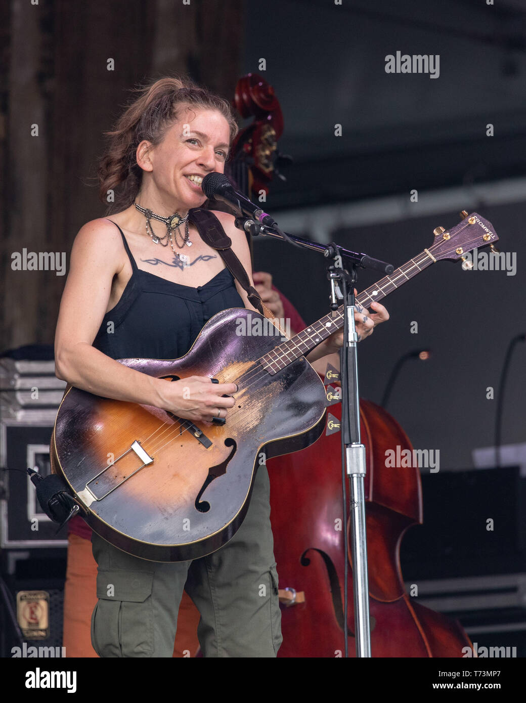 Ani difranco live concert hi-res stock photography and images - Alamy
