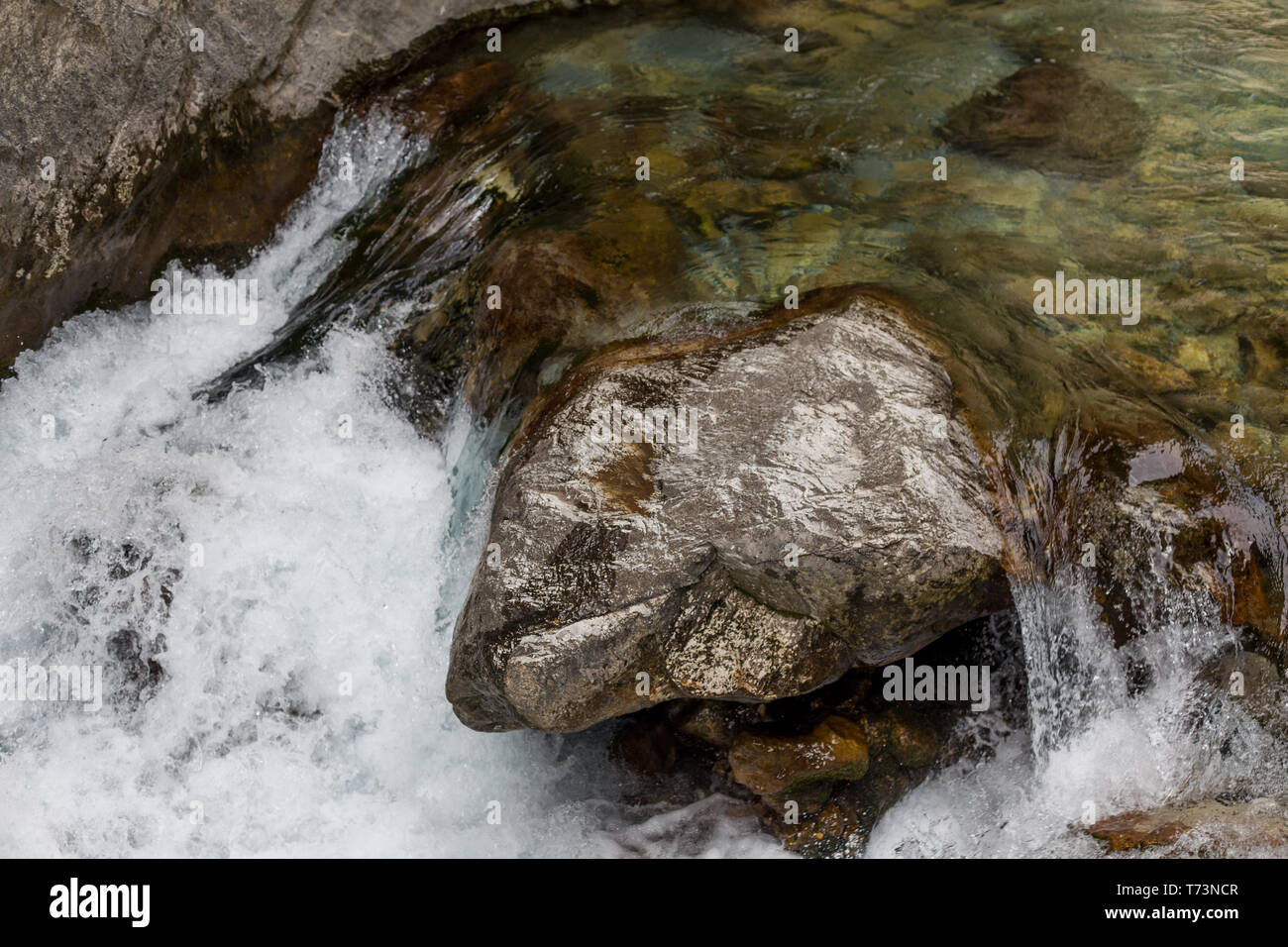 Spectacular crystal clear stream mountain hi-res stock photography and ...
