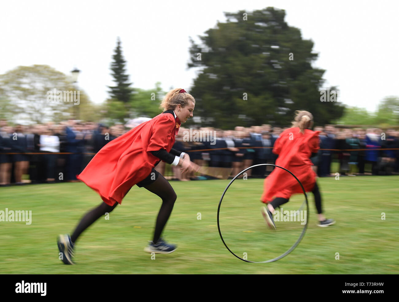 Trundle hoop hi-res stock photography and images - Alamy