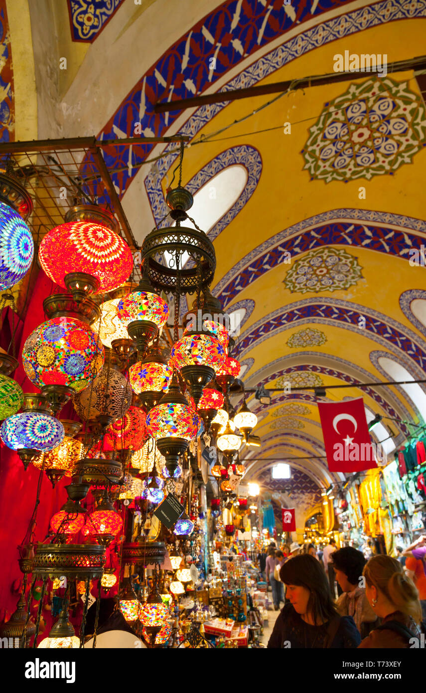 Gran bazar estambul hi-res stock photography and images - Alamy