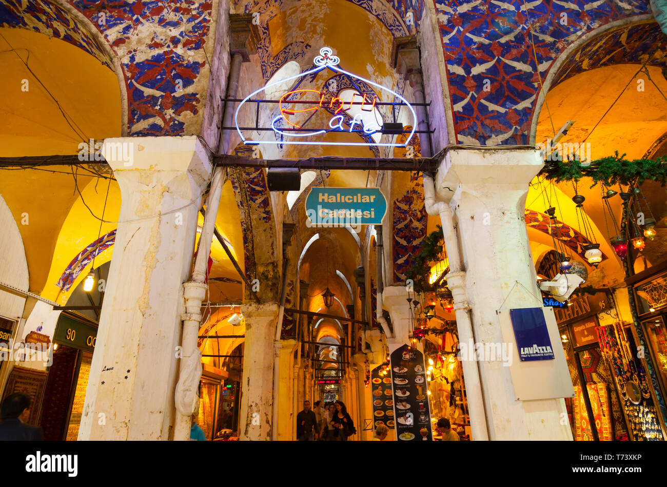 Gran bazar estambul hi-res stock photography and images - Alamy