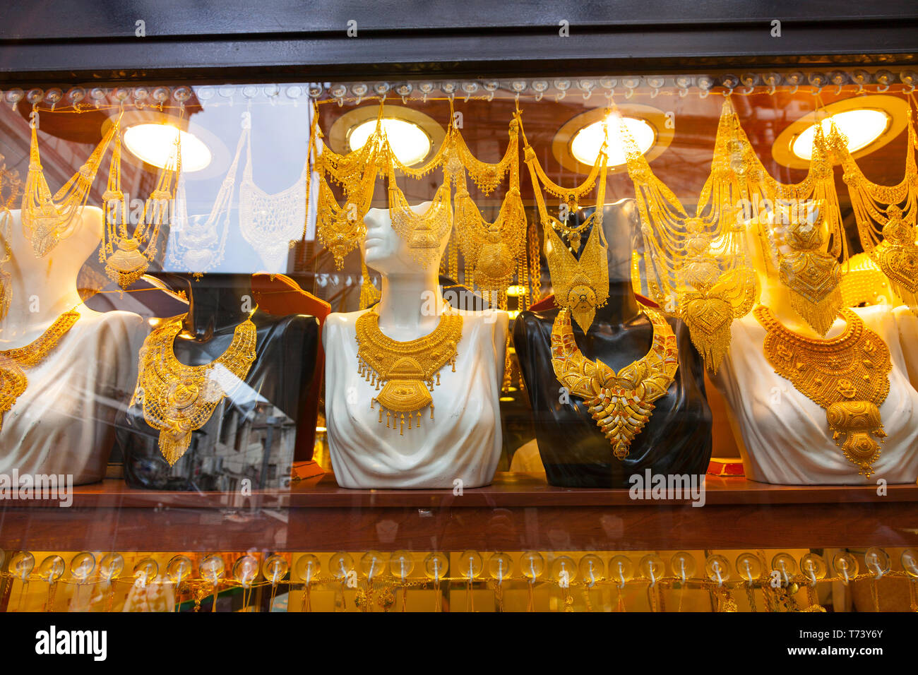 Gran bazar estambul hi-res stock photography and images - Alamy
