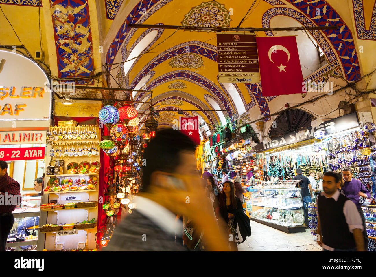 Gran bazar estambul hi-res stock photography and images - Alamy