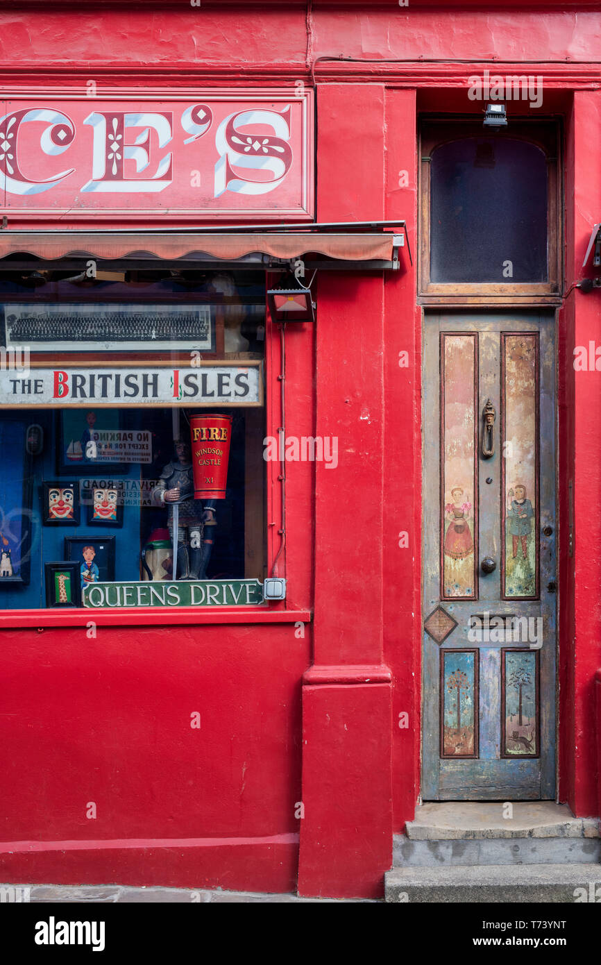 Old shop signs london hi-res stock photography and images - Alamy