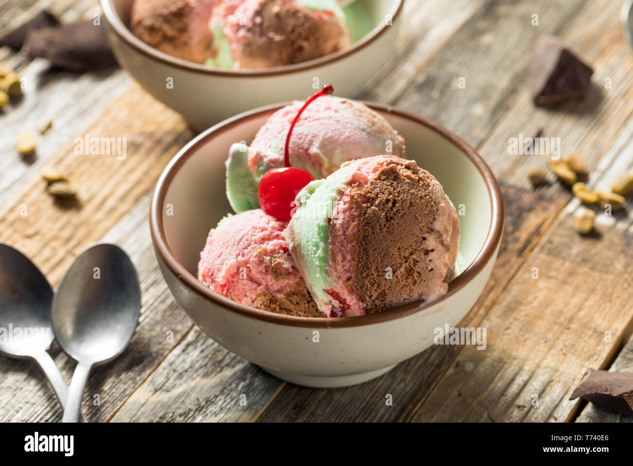 Spumoni ice cream hi-res stock photography and images - Alamy