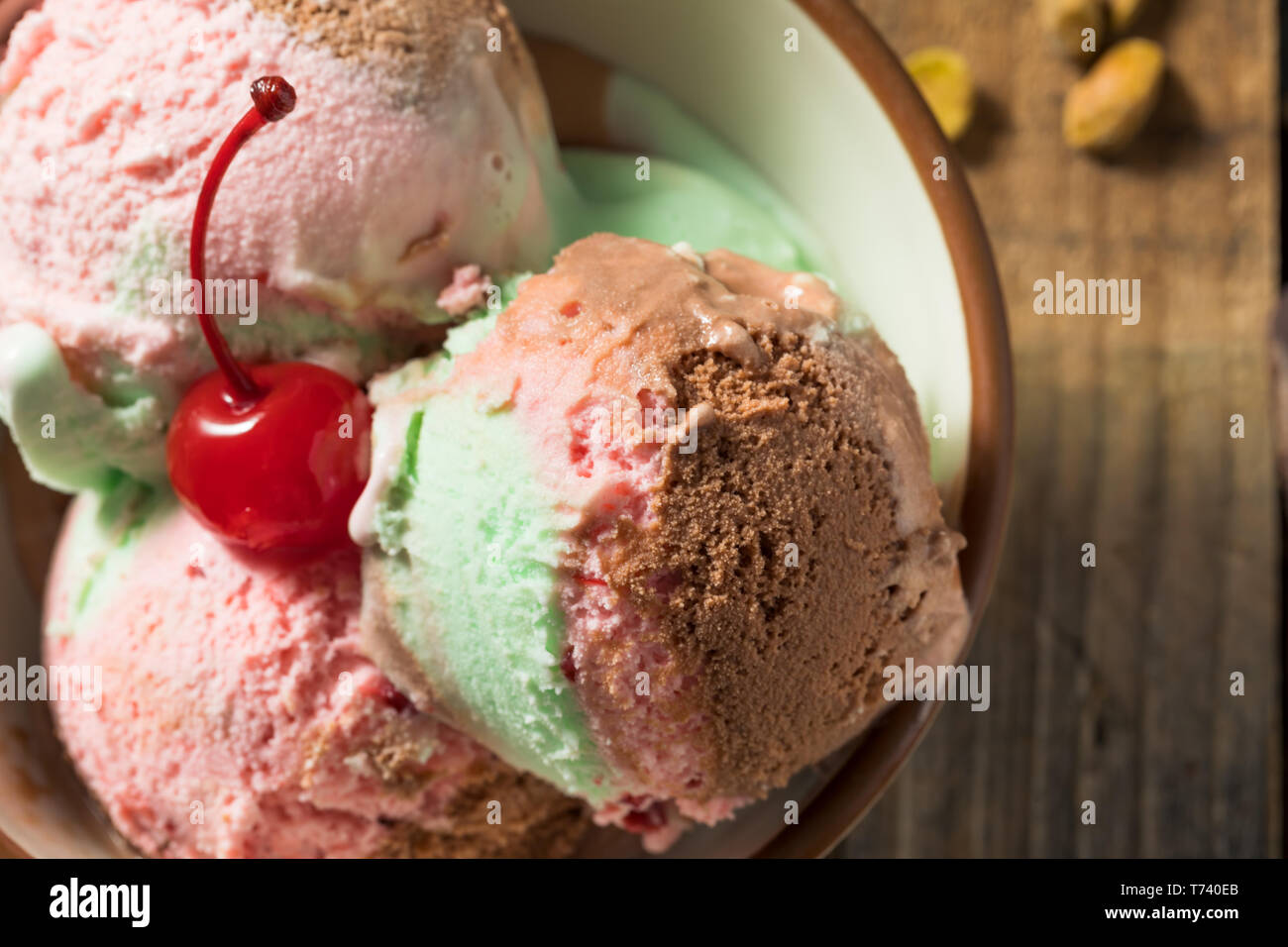 Spumoni ice cream hi-res stock photography and images - Alamy