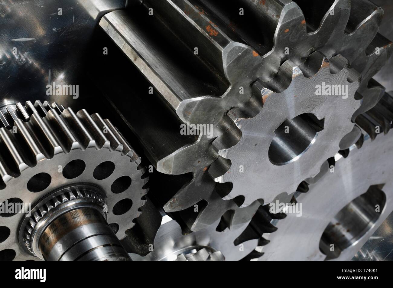 Precision cog gears hi-res stock photography and images - Alamy