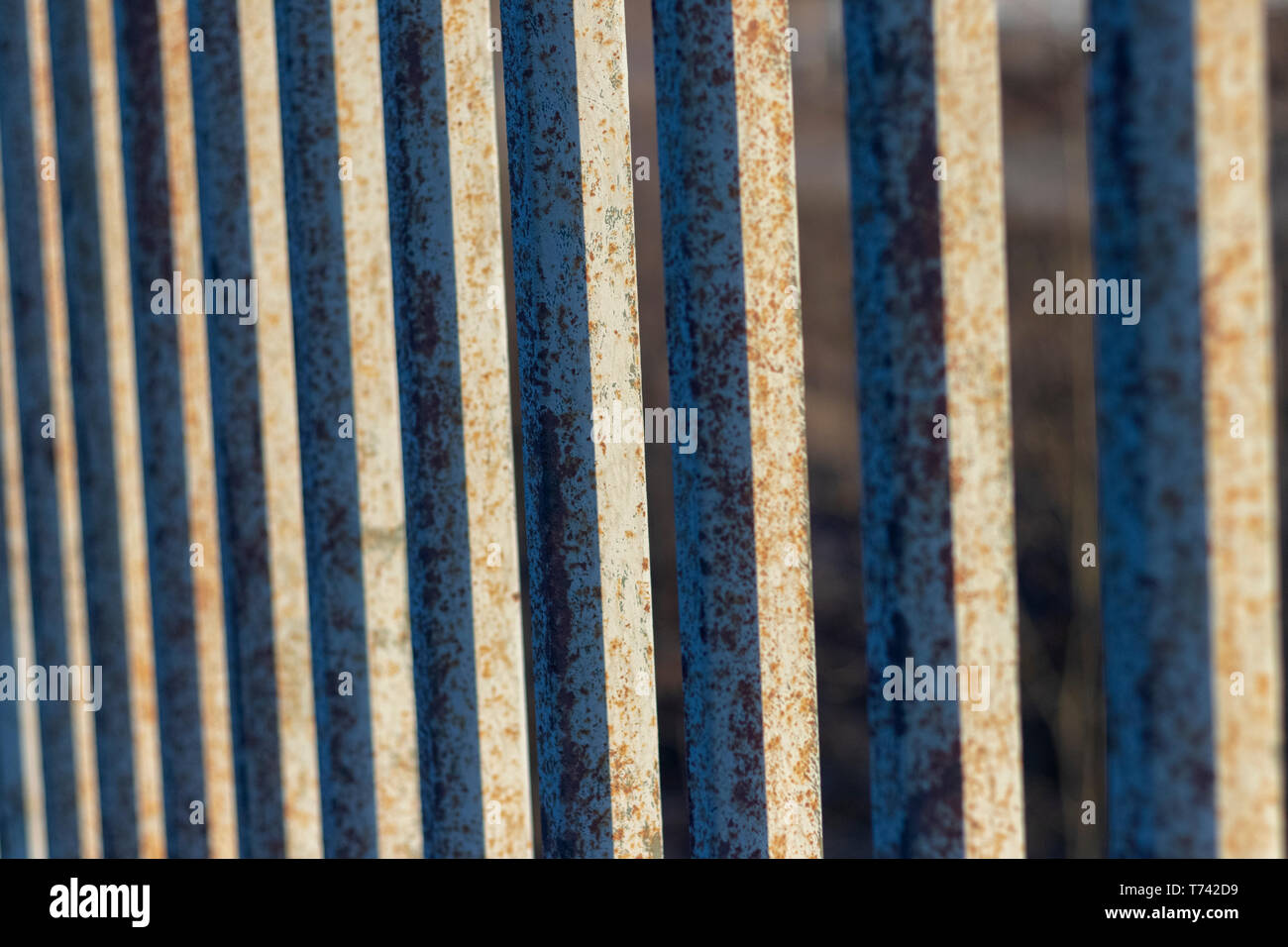 Steel rod texture hi-res stock photography and images - Alamy