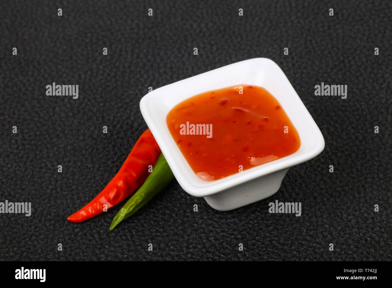 Sweet and spicy chilli sauce in the bowl Stock Photo - Alamy