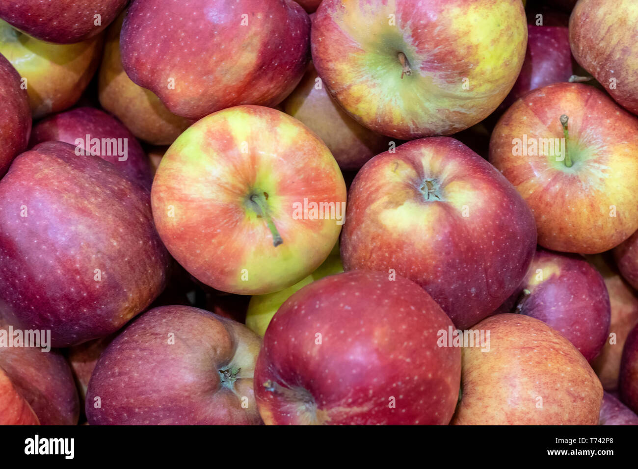 Apple close up macro hi-res stock photography and images - Alamy