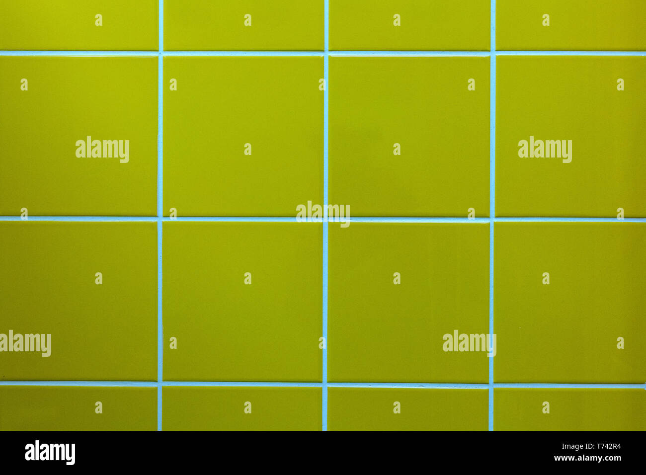 Yellow Tiles. Seamless Tileable Texture Stock Photo - Alamy