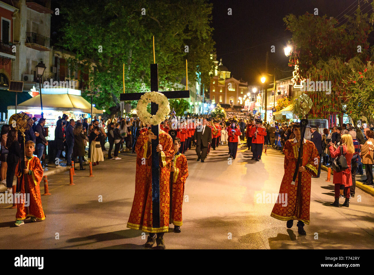 Christ carrying the cross cathedral hi-res stock photography and images ...