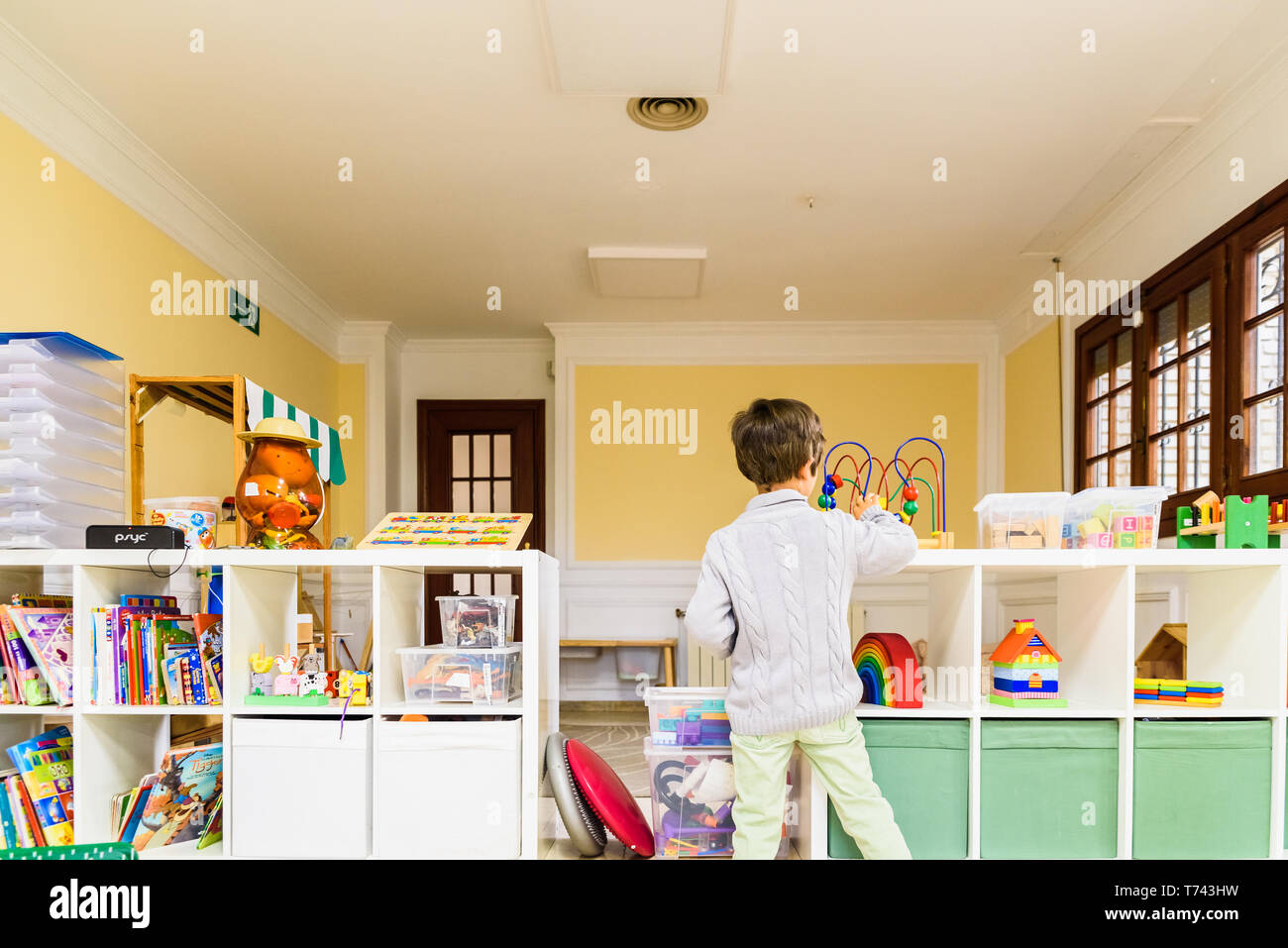 School classroom children spain hi-res stock photography and images - Alamy