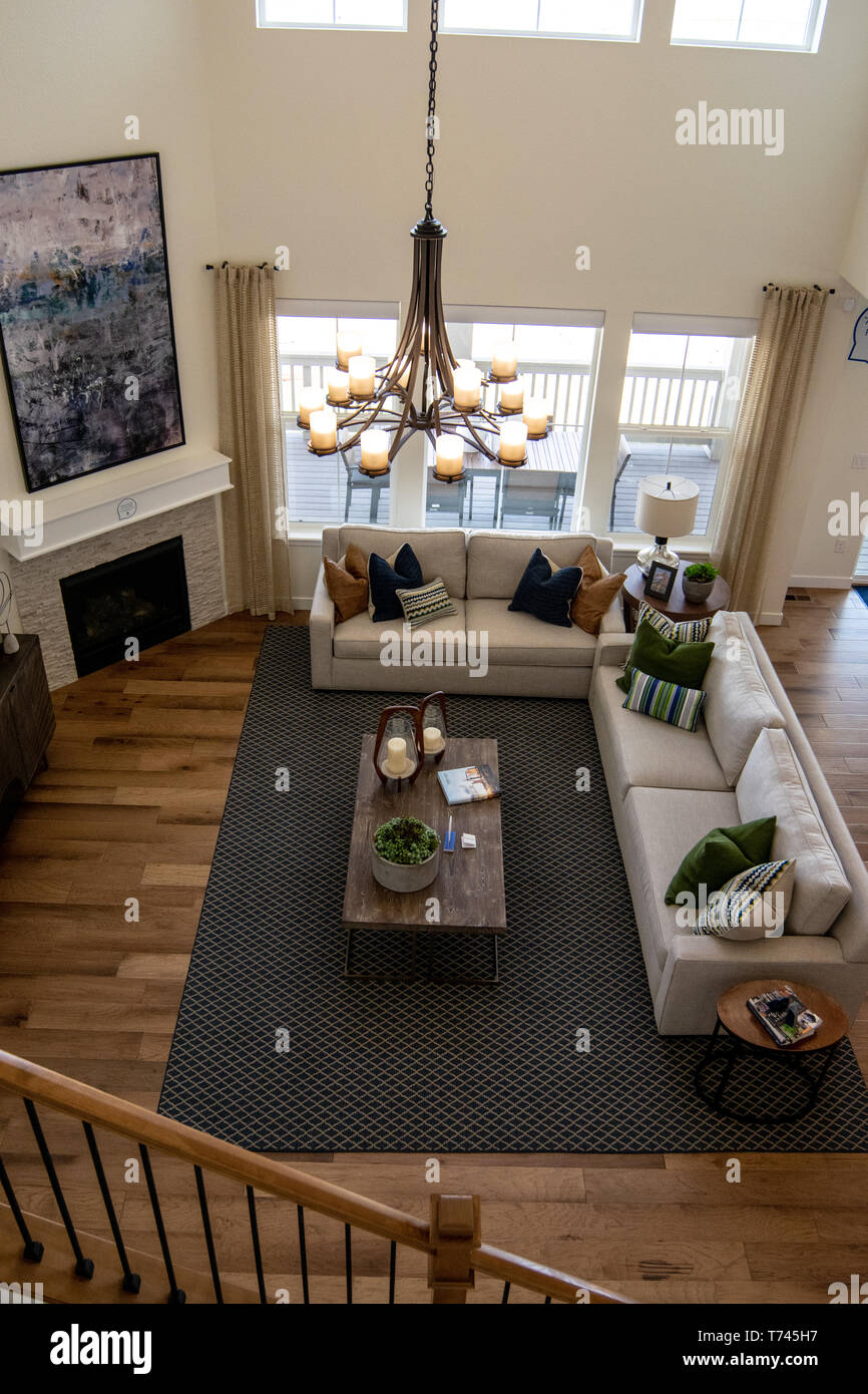 Real home interior hi-res stock photography and images - Alamy