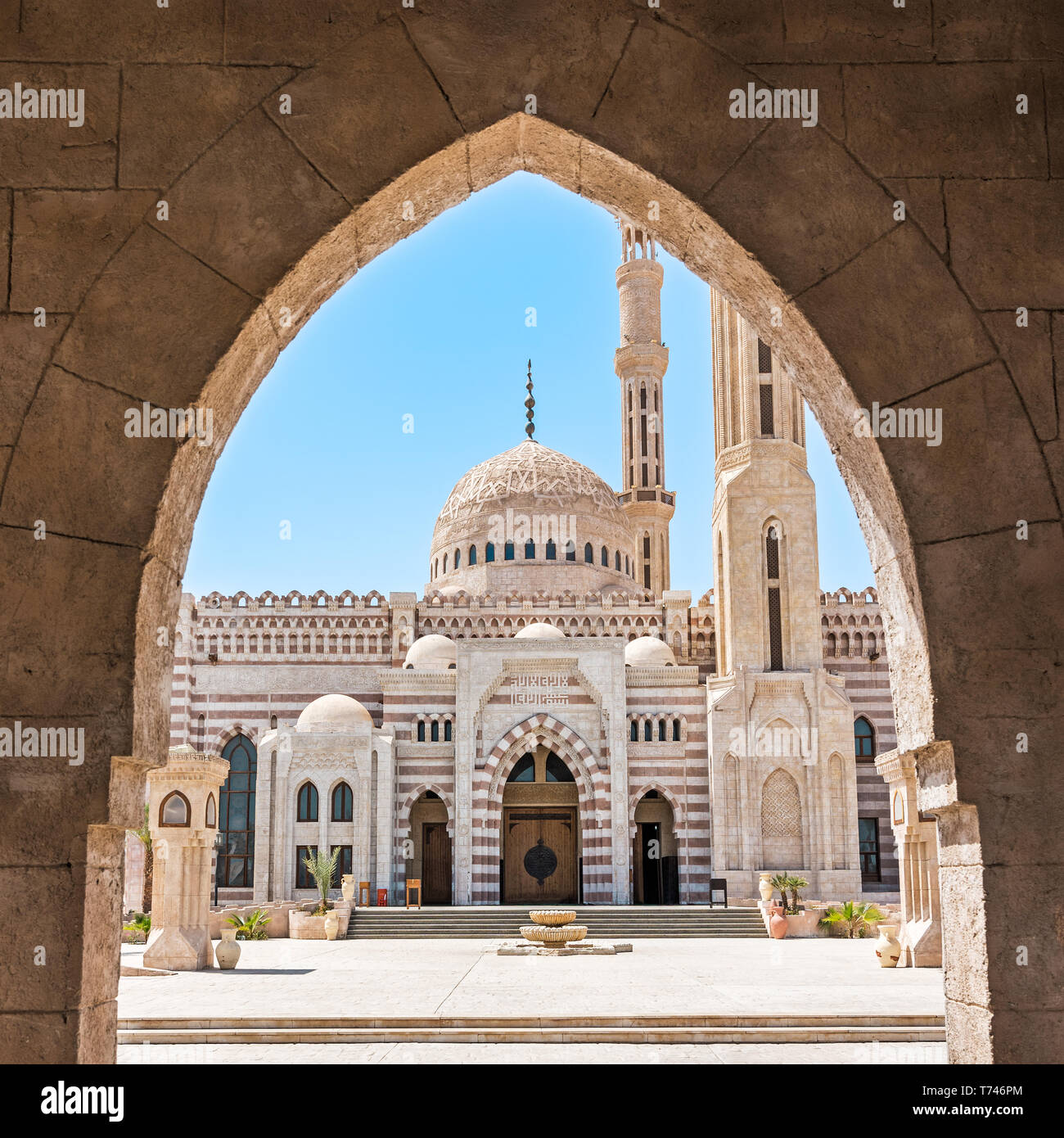 El Mustafa Islamic Mosque in Sharm El Sheikh, Egypt Stock Photo - Alamy