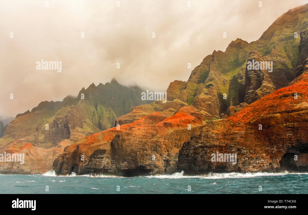 Cliff Sides High Resolution Stock Photography and Images - Alamy