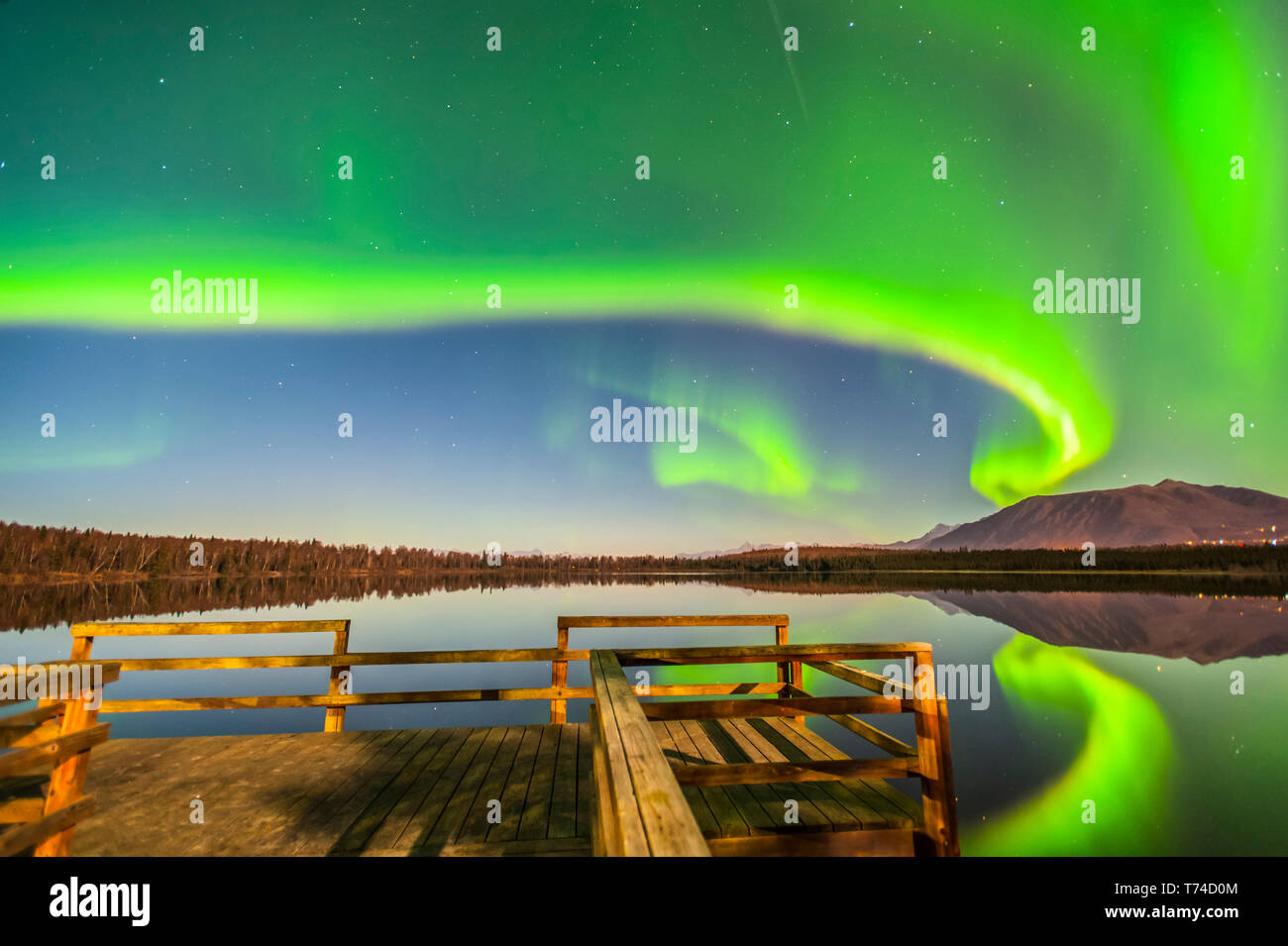 Stars reflection lake hi-res stock photography and images - Alamy