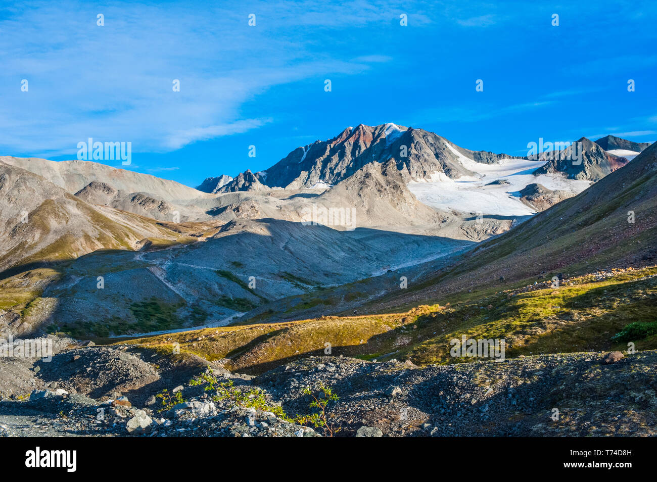 Red Rock Canyon Trail in the Eastern Alaska Range on a warm sunny ...