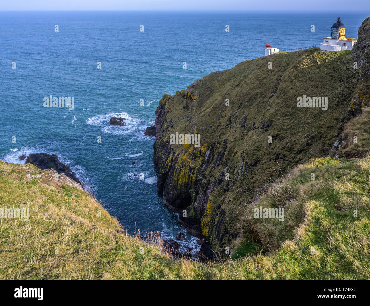 St Abbs Lighthouse Berwickshire Scotland High Resolution Stock Photography and Images - Alamy