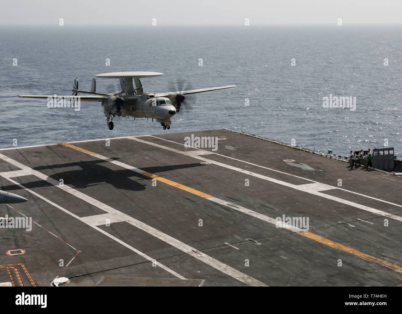 Part 121 carrier hi-res stock photography and images - Alamy