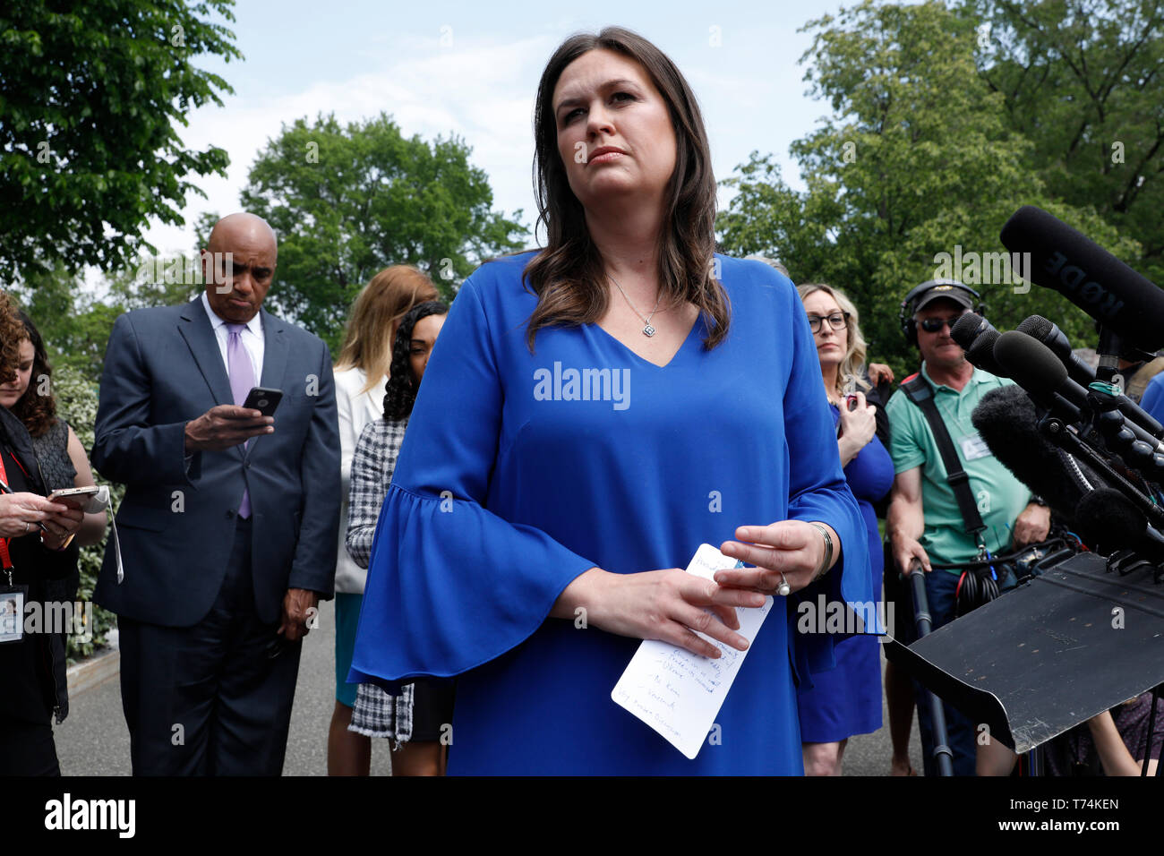 White House Press Secretary Sarah Huckabee Sanders arrives to speaks to ...