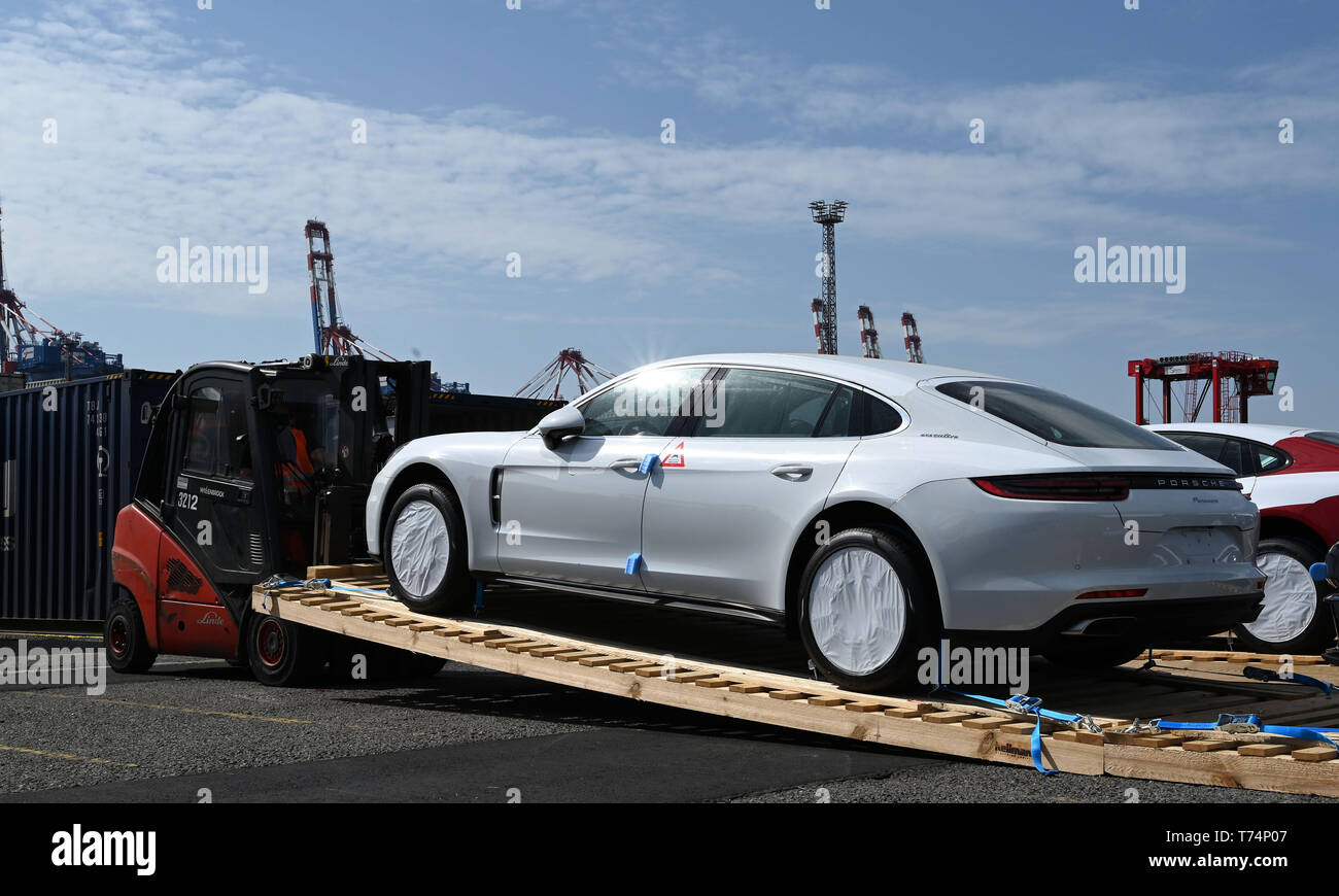 Taken the train hi-res stock photography and images - Alamy