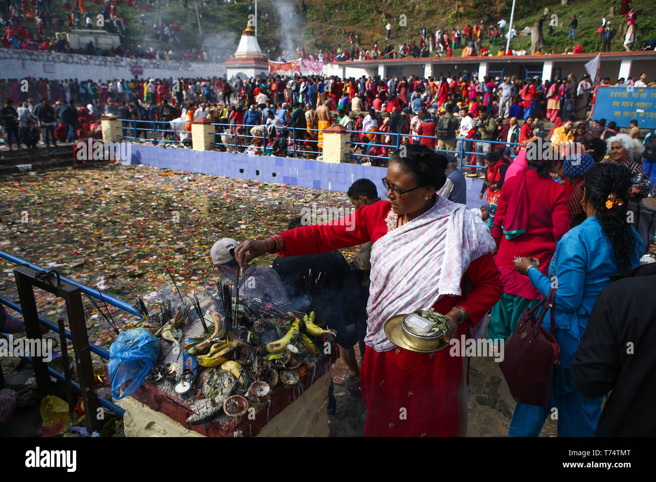 May day rituals hi-res stock photography and images - Alamy