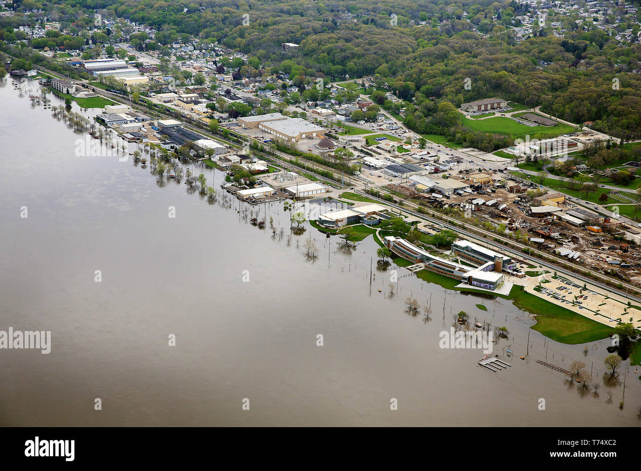 Davenport, Iowa, USA. 4th May, 2019. Mississippi River flood waters ...