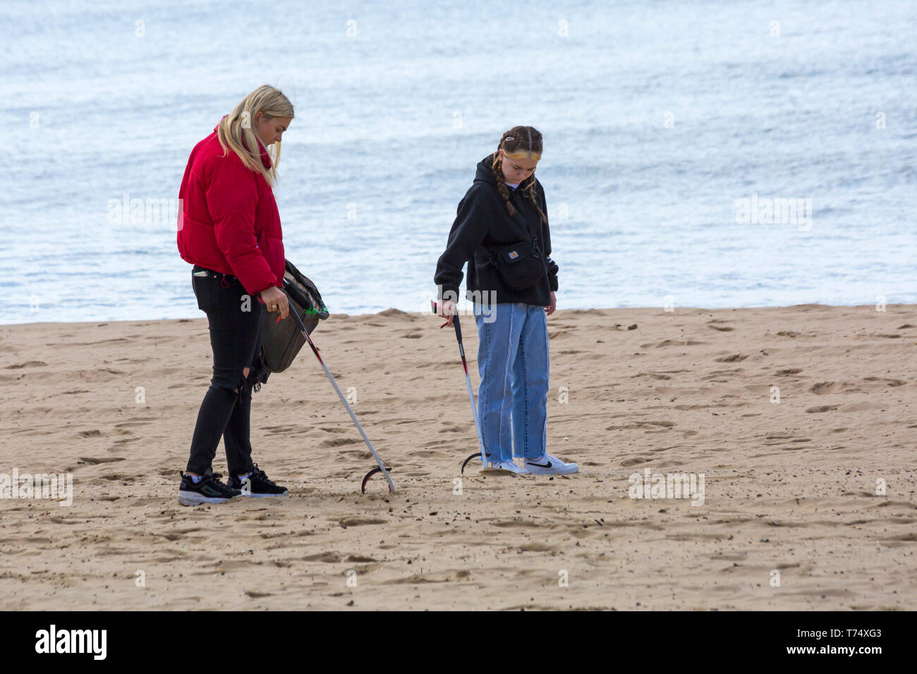 Bournemouth, Dorset, UK. 4th May, 2019. UK weather: a mixture of ...