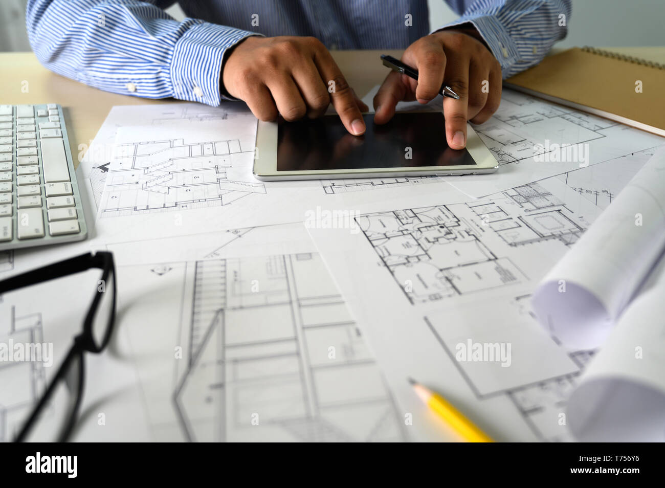 Cooperation Corporate computer laptop and pro digital architectural ...