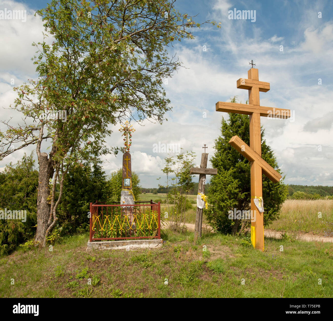Wayside crosses hi-res stock photography and images - Alamy