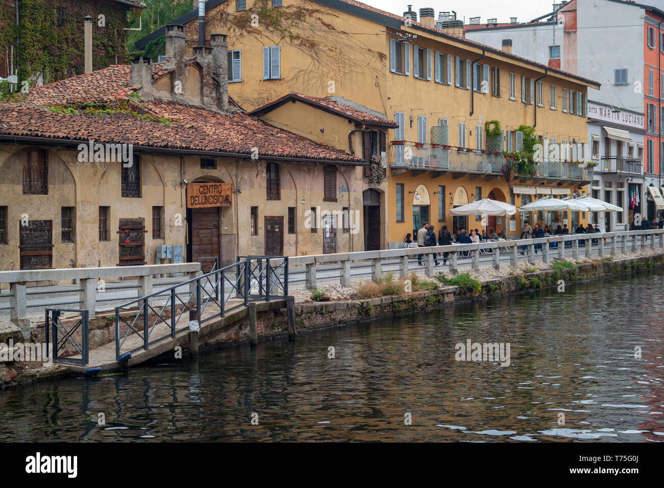 Along the naviglio grande hi-res stock photography and images - Alamy