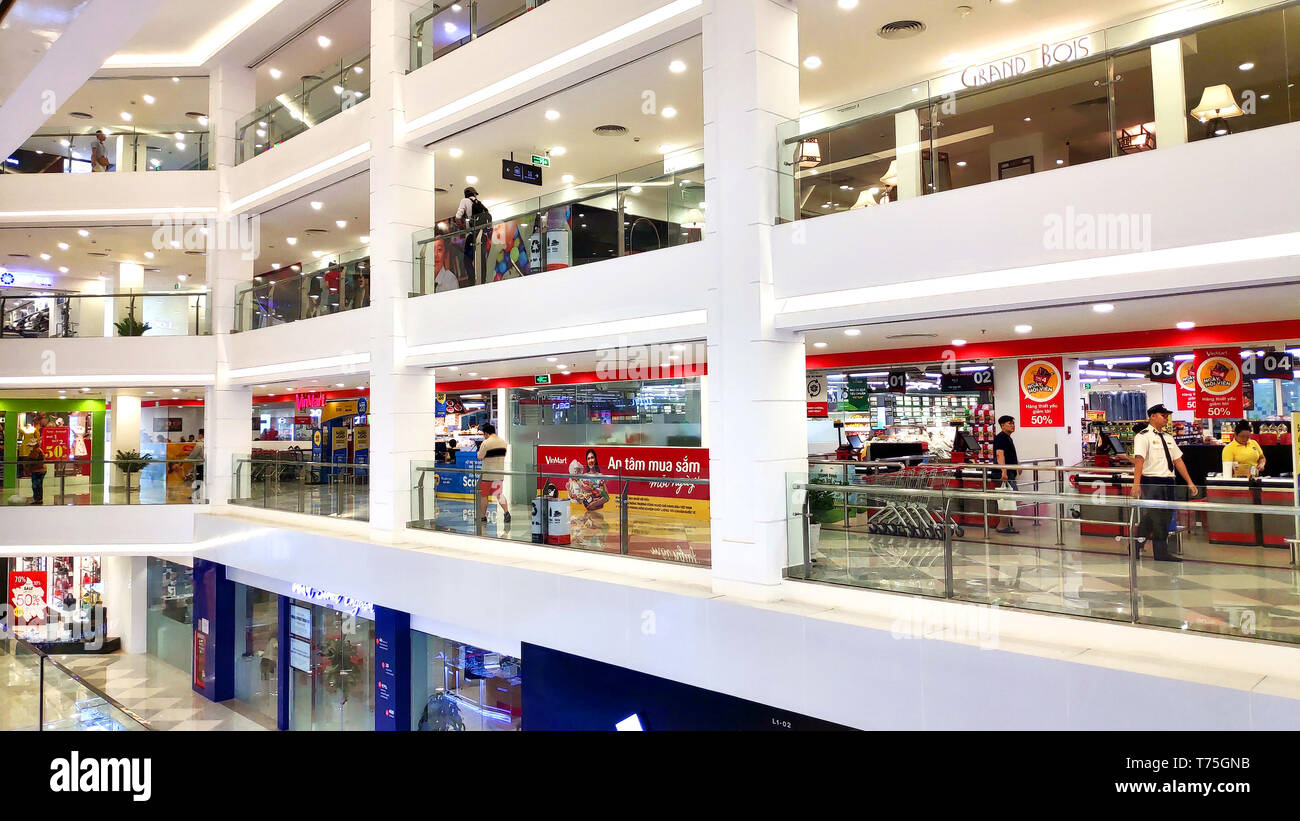 Vincom Plaza Go Vap 6 floors includes Vinmart supermarket theater CGV ...
