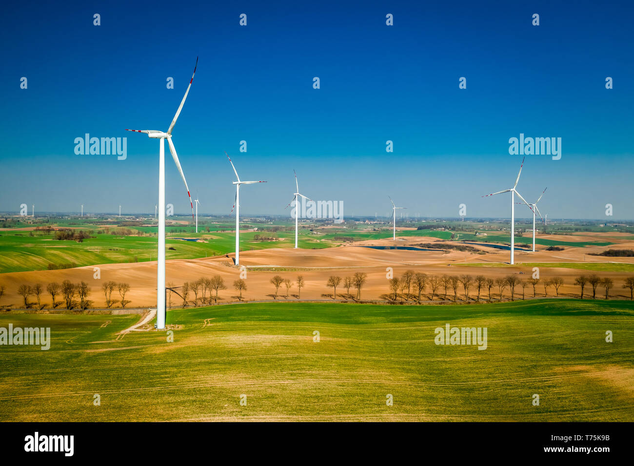 Drone flying in wind farm hi-res stock photography and images - Alamy