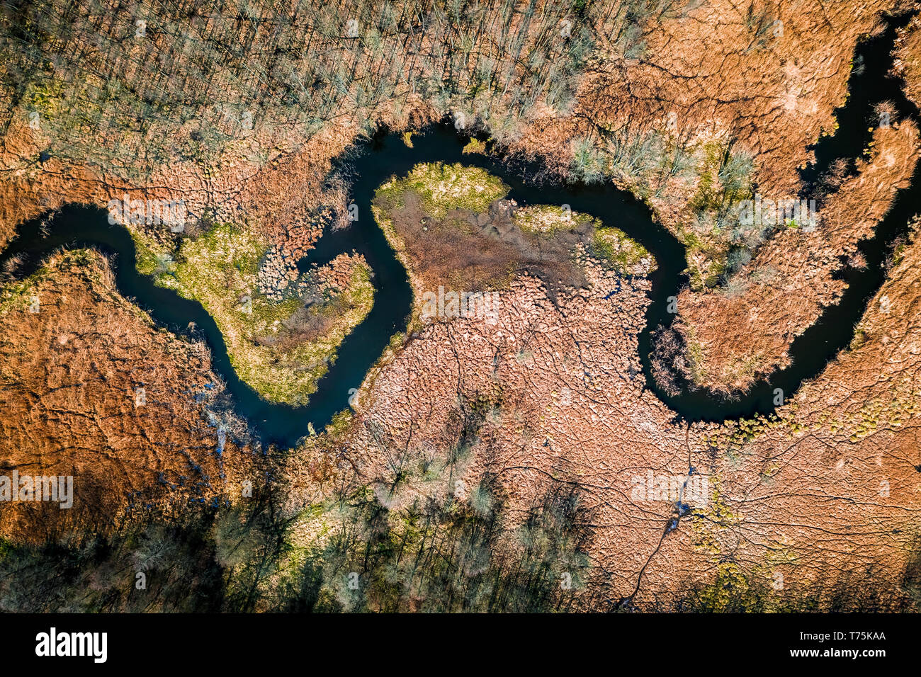 Brown winding river aerial hi-res stock photography and images - Alamy