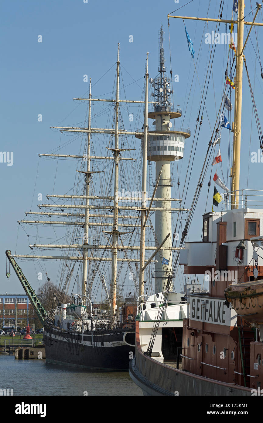 Tv tower of bremen hi-res stock photography and images - Alamy