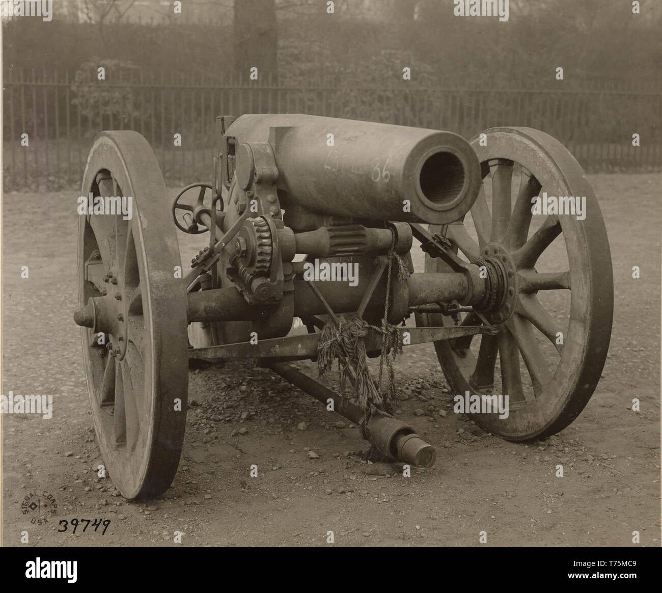 The 15 cm sFH 93 was a German howitzer which served in a number of ...