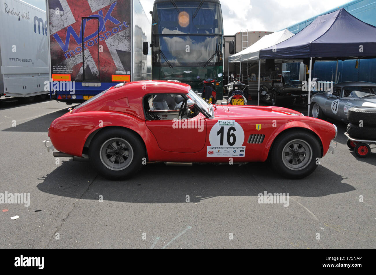 Ac cobra red hi-res stock photography and images - Alamy