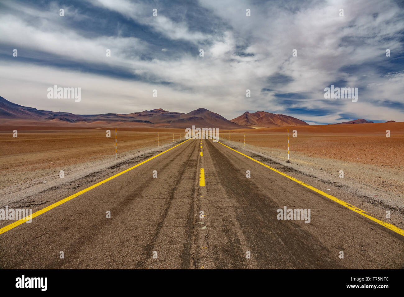 Empty road in atacama desert hi-res stock photography and images - Alamy