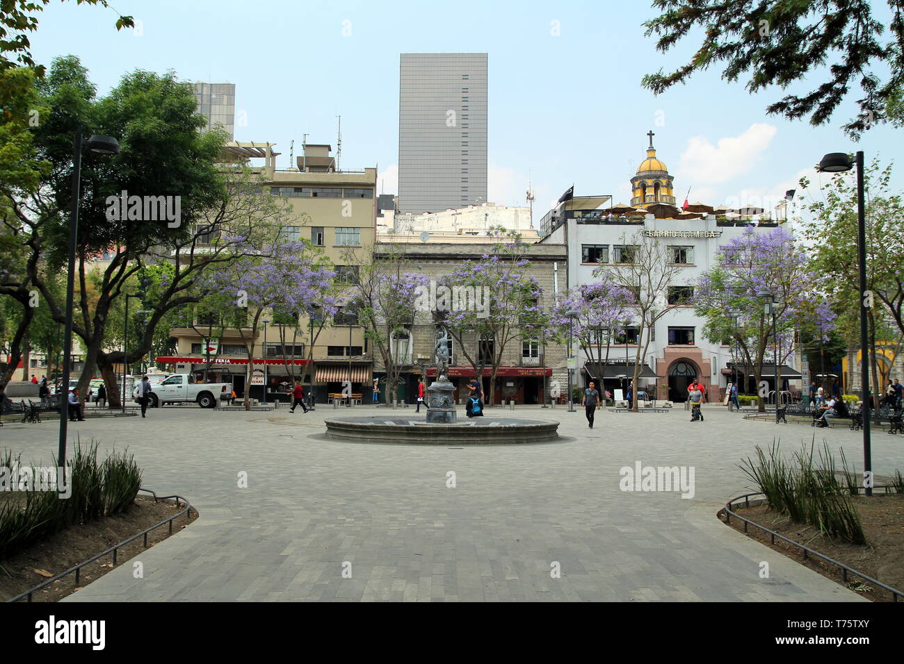 Alameda central park in Mexico city Stock Photo - Alamy