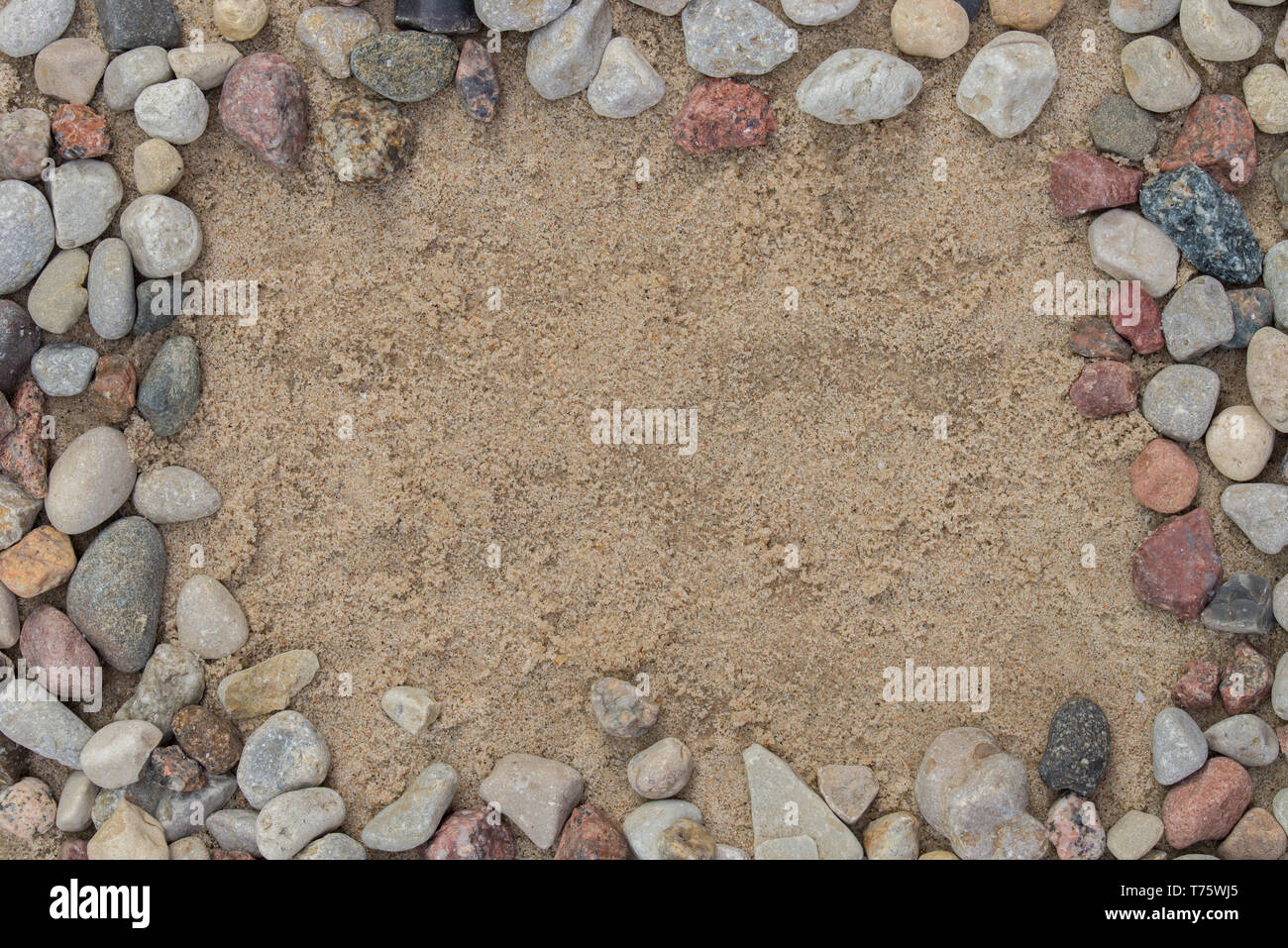 Pebble border hi-res stock photography and images - Alamy